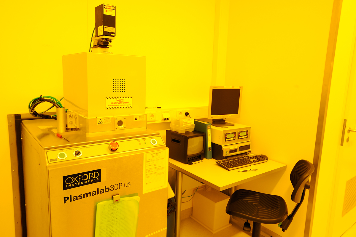 cleanroom ion etching system amsterdam nanocenter - AMOLF