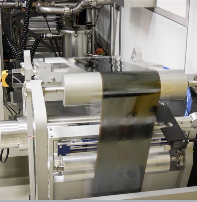 NWO funding for perovskite solar foil consortium - AMOLF