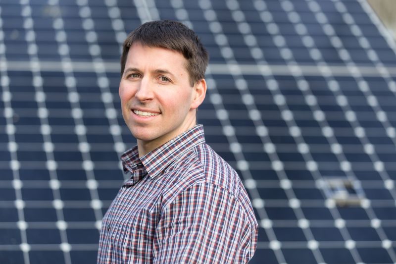 Erik Garnett wins KNCV Gold Medal - AMOLF