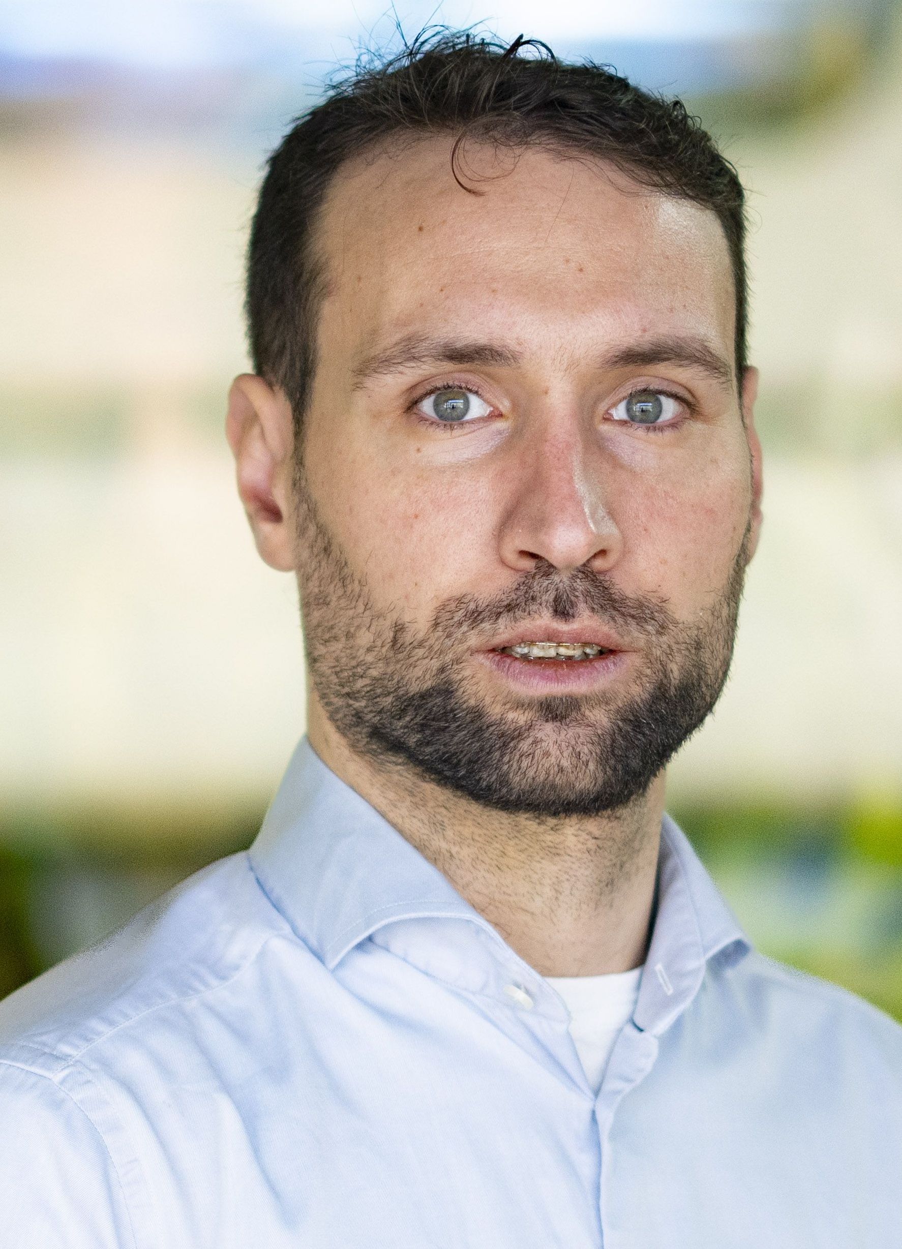 AMOLF researcher Marc Serra Garcia gets NWO Grant for his study on Nano ...